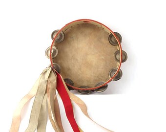 AveryandAllen Vintage and Antique Discoveries by AveryandAllen