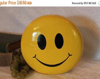 Smiley face bank | Etsy