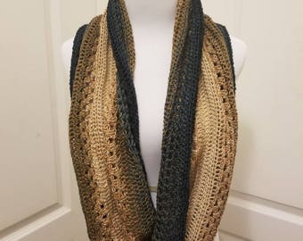 Crochet Pattern Mobius Infinity Cowl / Scarf includes