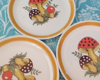 Mushroom plates | Etsy