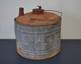 Vintage gas can | Etsy