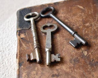 Old skeleton keys | Etsy