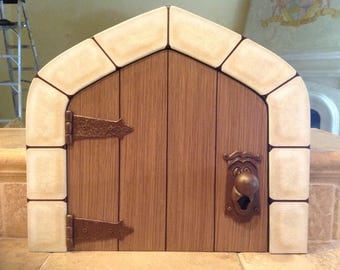 Disney Alice in Wonderland Doorknob and Hinges