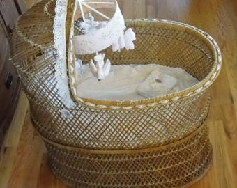 Baby bassinet | Etsy