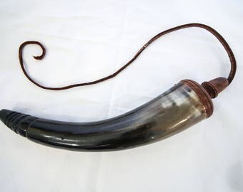 Antique powder horn | Etsy