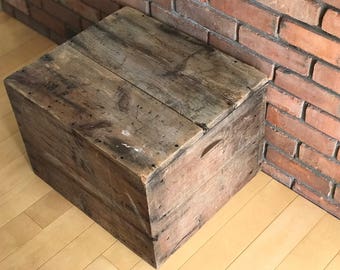 Vintage wood crates | Etsy