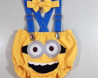 Minion photo prop | Etsy