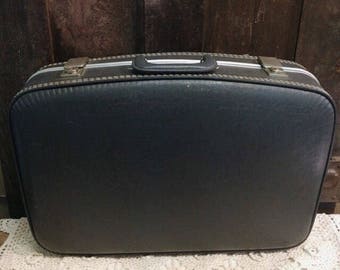 Vintage suitcase | Etsy