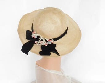 Classy and stylish vintage hats by TheVintageHatShop on Etsy