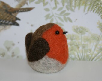 Needle felted robin | Etsy