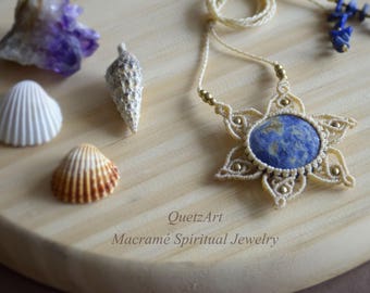 Macramé Spiritual Jewelry & Healing Crystals by QuetzArt on Etsy
