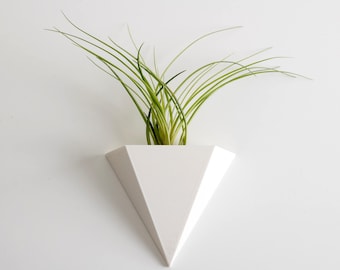 Pyramid planter | Etsy