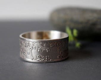 Japanese jewelry | Etsy