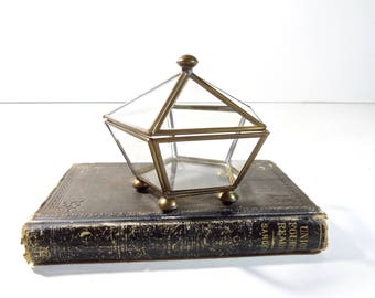 Vintage display box | Etsy