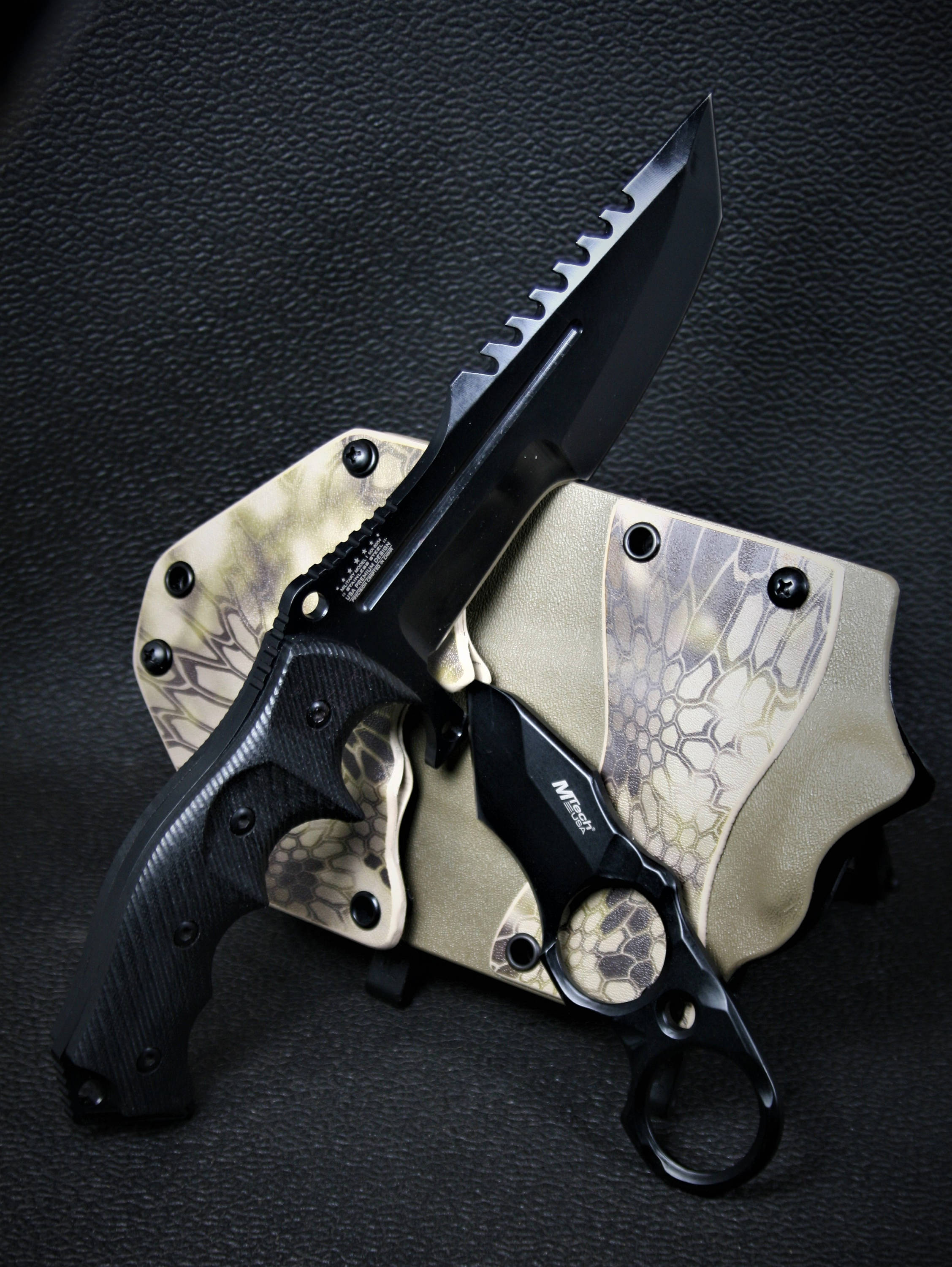 Tactical Extreme Package with Combo Knives and Paracord