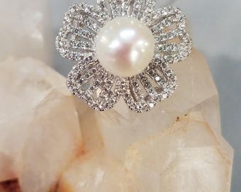 Clear White Quartz and Pearl Ring with a Flower