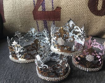 Rusty crown | Etsy