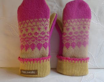 Pink mittens | Etsy