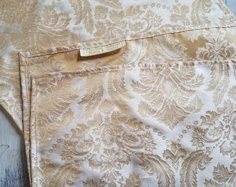 Damask table runner | Etsy