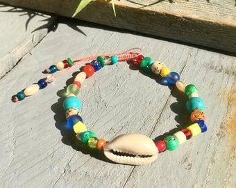 Shell charm bracelet | Etsy