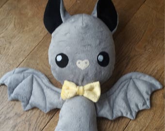 Bat plush | Etsy
