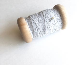 Lace vintage lace on spool wide ivory/cream 7 yards 21