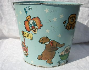 Vintage trash can | Etsy