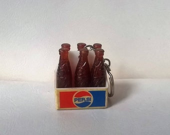 Retro keychain | Etsy