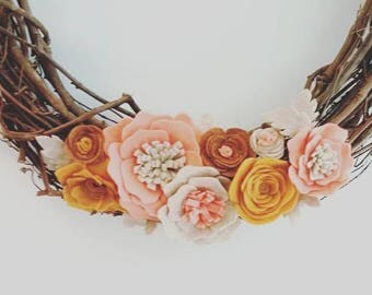 Wood flower wreath | Etsy