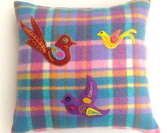 Bird cushion | Etsy