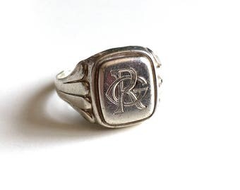 Letter r ring | Etsy