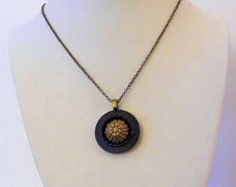 Button necklace | Etsy