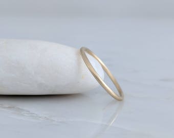 Simple Gold Wedding Band 14k Gold Ring Unisex Ring