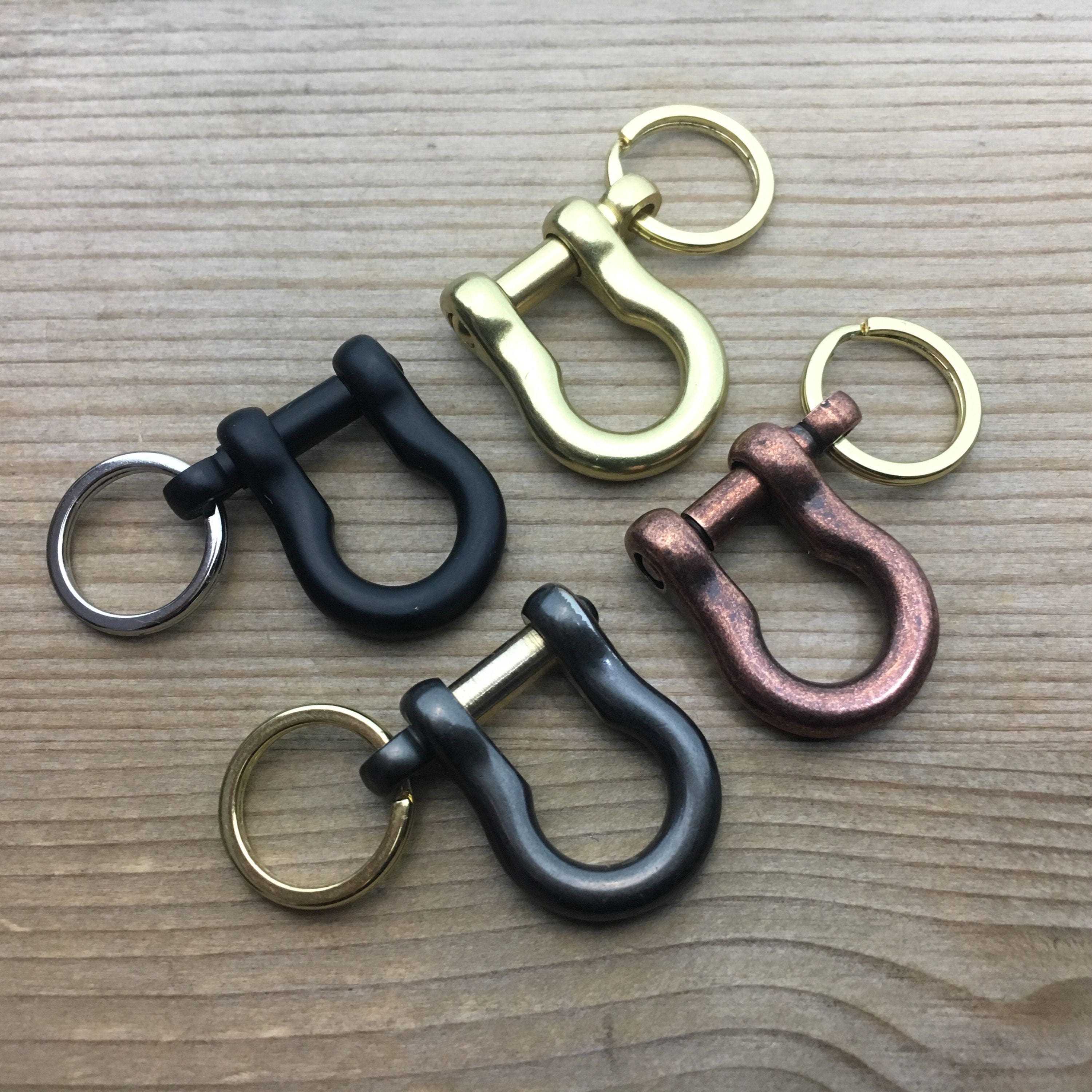 Shackles/Shackle Omega Brass/Small