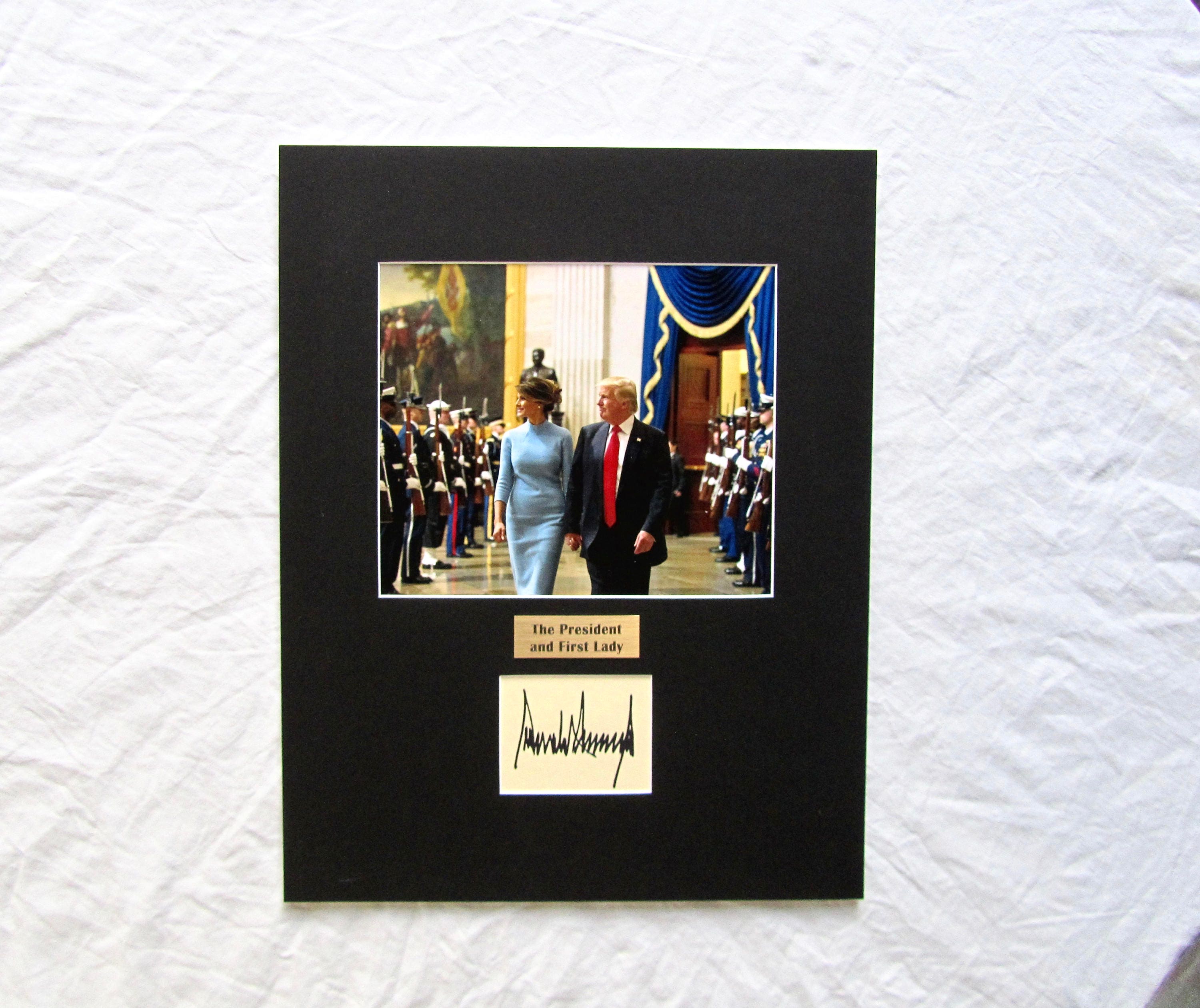 Donald Trump Melania Trump Autograph Autographed Signed Donald Trump Melania Trump Autograph Autographed Signed