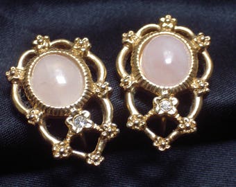 Sha La La Collectible and Signed Vintage by ShaLaLaVintage