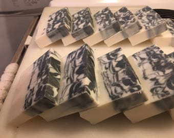 50 Bow Soap / Bowtie Soap / Bow Tie Soap / Party Favors