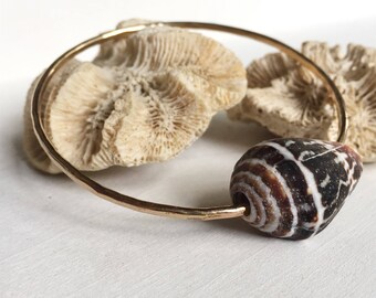 Hawaiian Shell Bangle