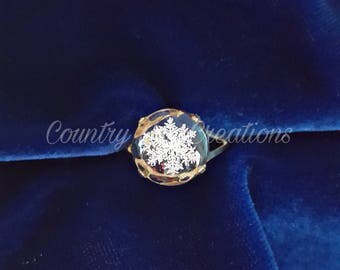 Real Preserved Snowflake Jewelry & more.... by CountryIvyCreations