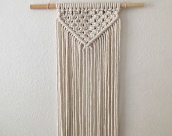 Small macrame wall | Etsy