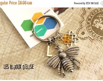 Bee key chain | Etsy