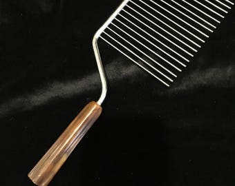 Comb cake cutter | Etsy