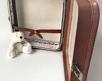 Vintage suitcase | Etsy