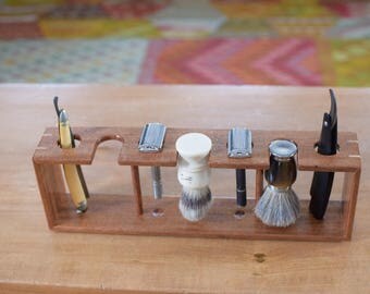 3D printed reproduction of an old Gillette razor stand