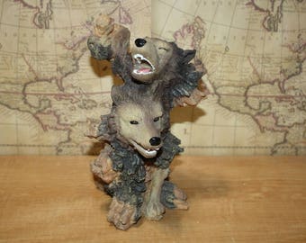 Wolf figurine | Etsy