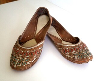 Indian shoes | Etsy