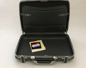 Vintage briefcase | Etsy