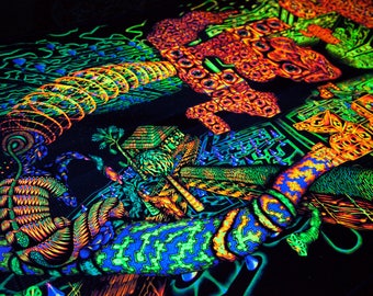 Psychedelic decor | Etsy