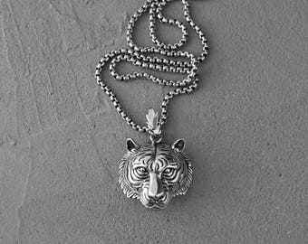 Tiger claw pendant | Etsy