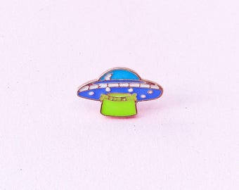 Alien pin | Etsy